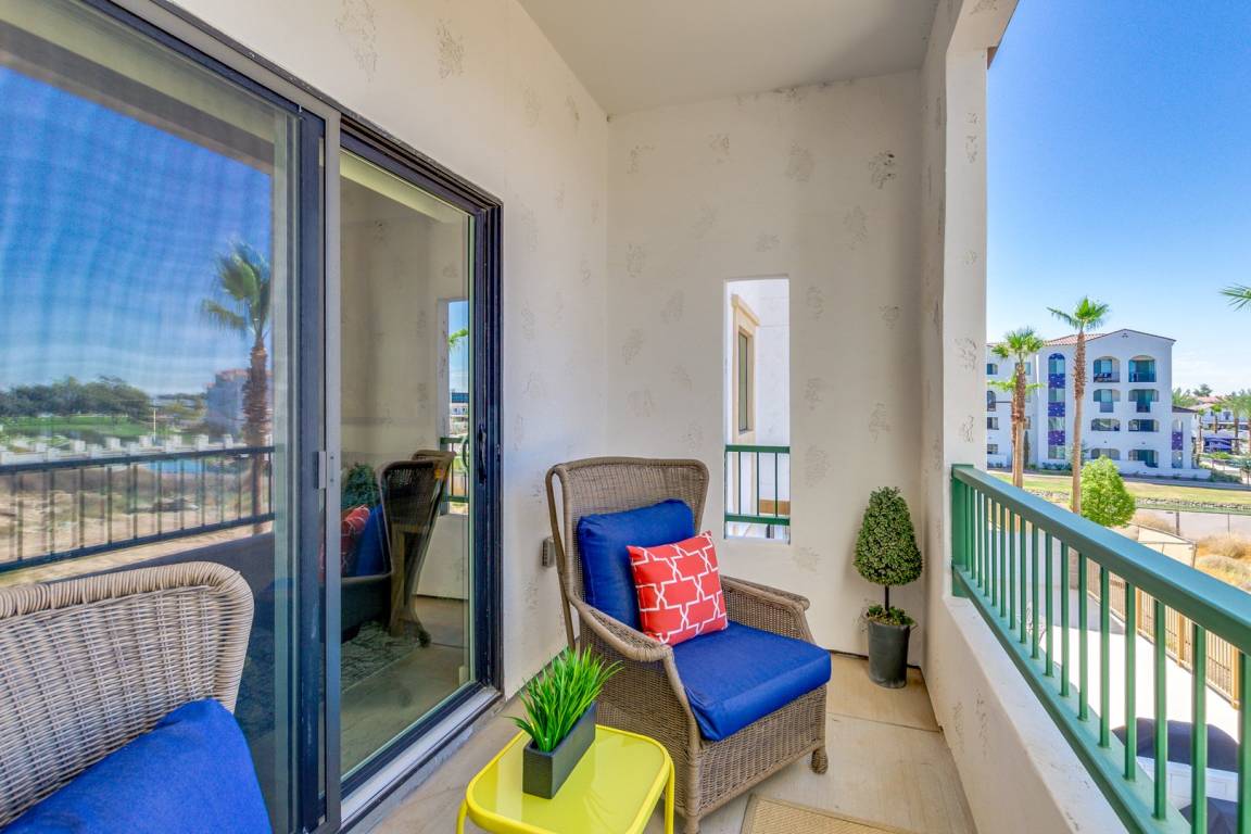 136 M² Apartamento ∙ 2 Habitaciones ∙ 4 Huéspedes - Chandler, AZ