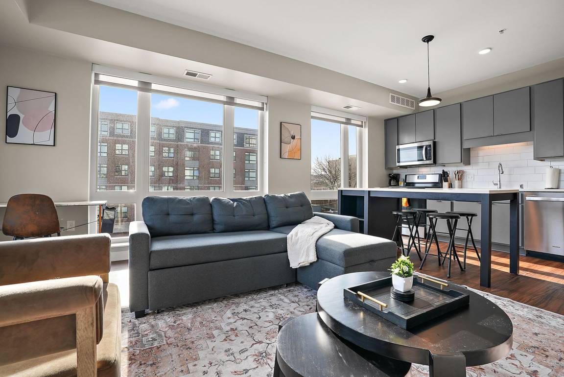 Apartment ∙ 2 Bedrooms ∙ 5 Guests - Minneapolis, MN
