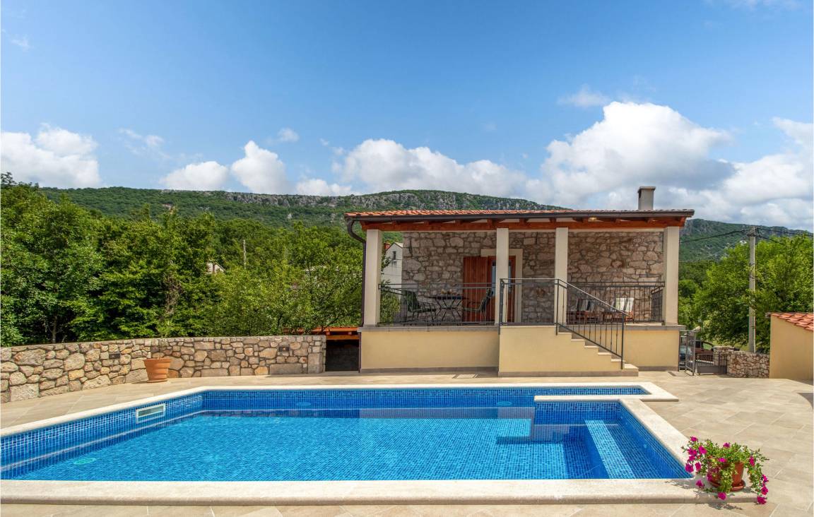 100 M² Ferienhaus ∙ 2 Schlafzimmer ∙ 5 Gäste - Crikvenica
