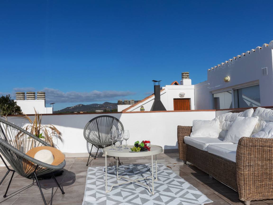 75 M² Apartamento ∙ 3 Habitaciones ∙ 6 Huéspedes - Platja d'Aro