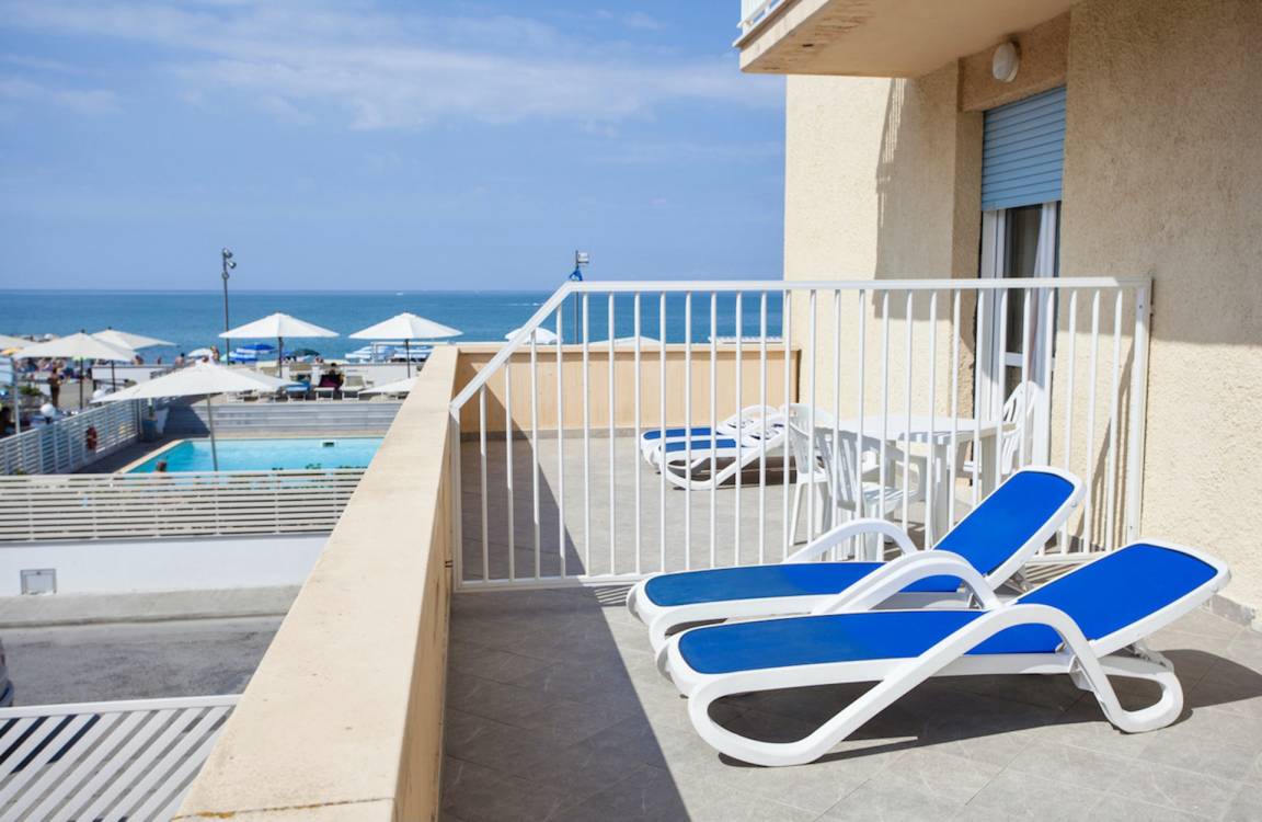 16 M² Hotel ∙ 1 Bedroom ∙ 2 Guests - Cecina