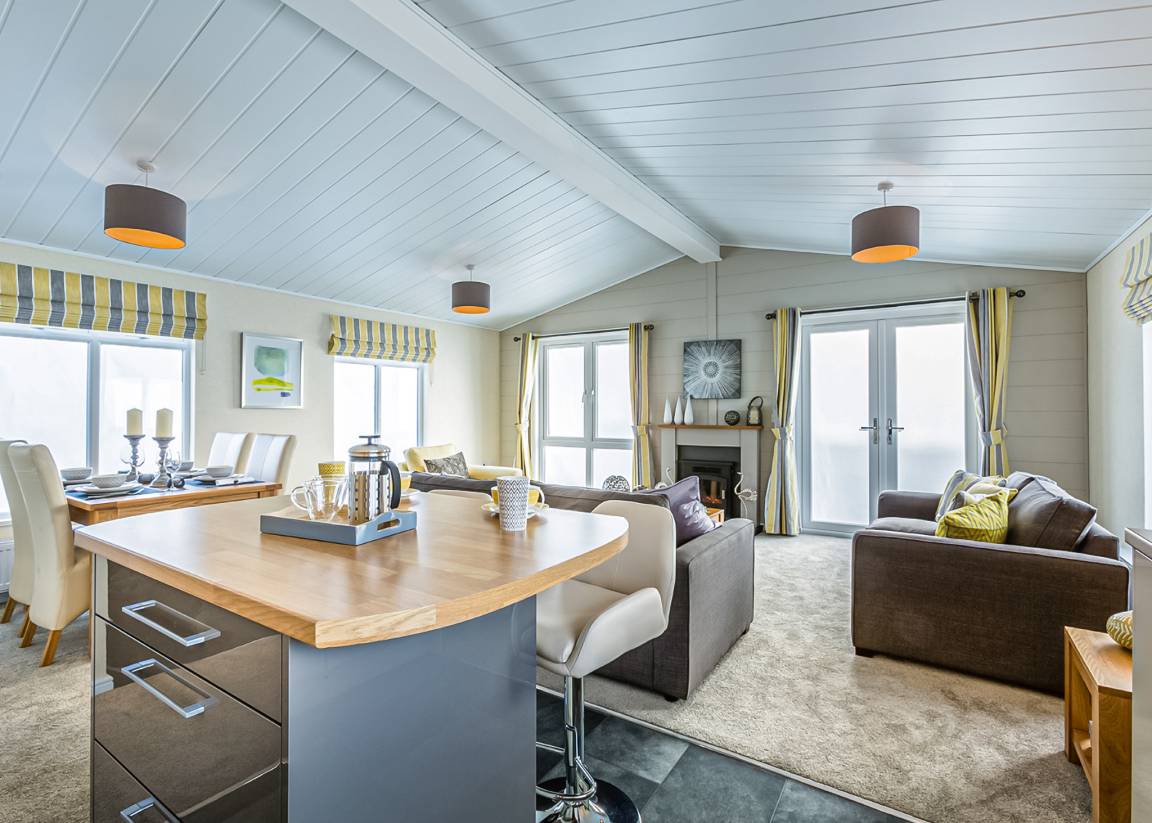 Chalet ∙ 2 Bedrooms ∙ 4 Guests - Norfolk
