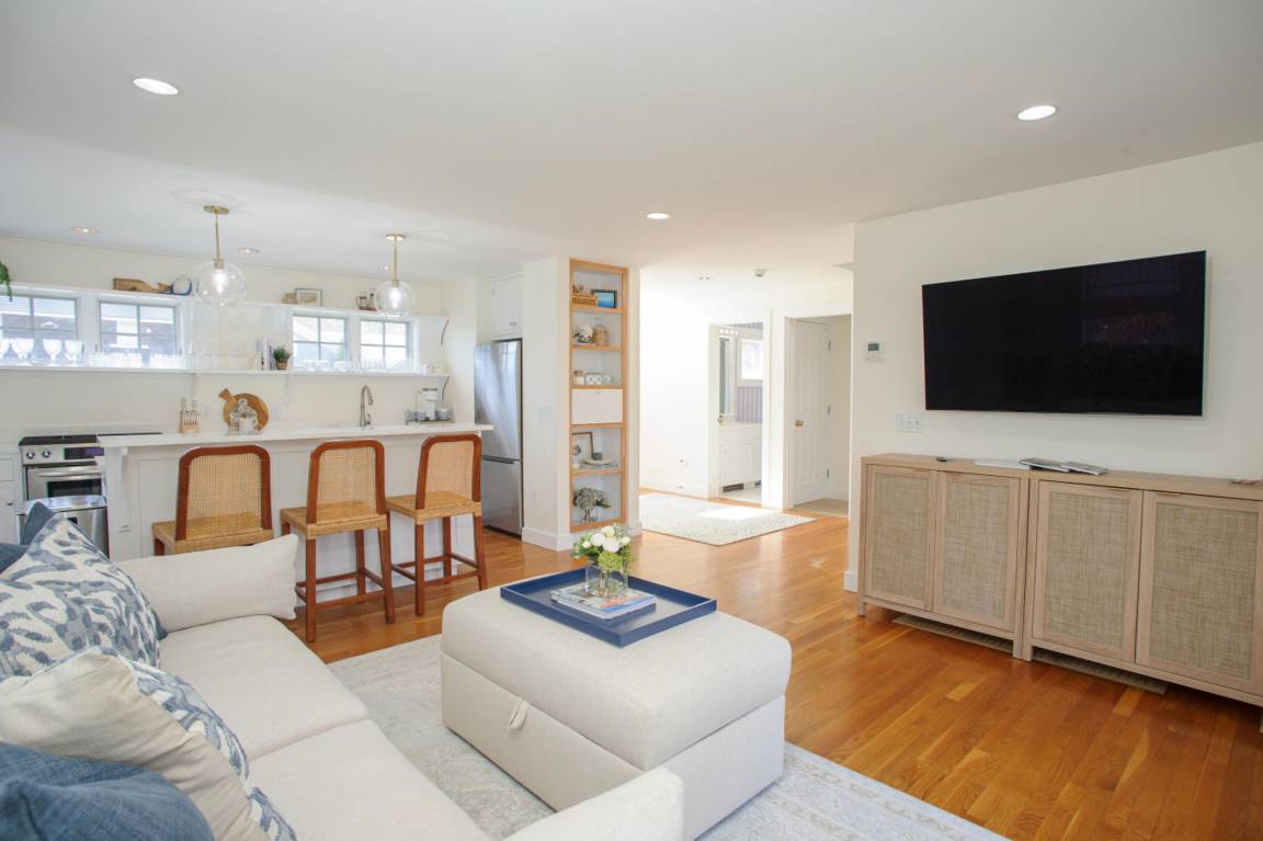 95 M² House ∙ 3 Bedrooms ∙ 6 Guests - Oak Bluffs, MA