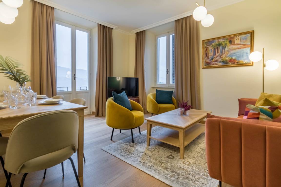 83 M² Appartement ∙ 2 Chambres ∙ 4 Personnes - Cernobbio
