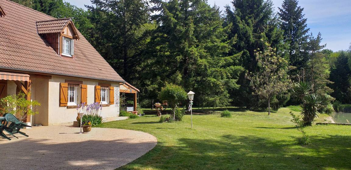 150 M² Maison De Vacances ∙ 6 Chambres ∙ 15 Personnes - Blois