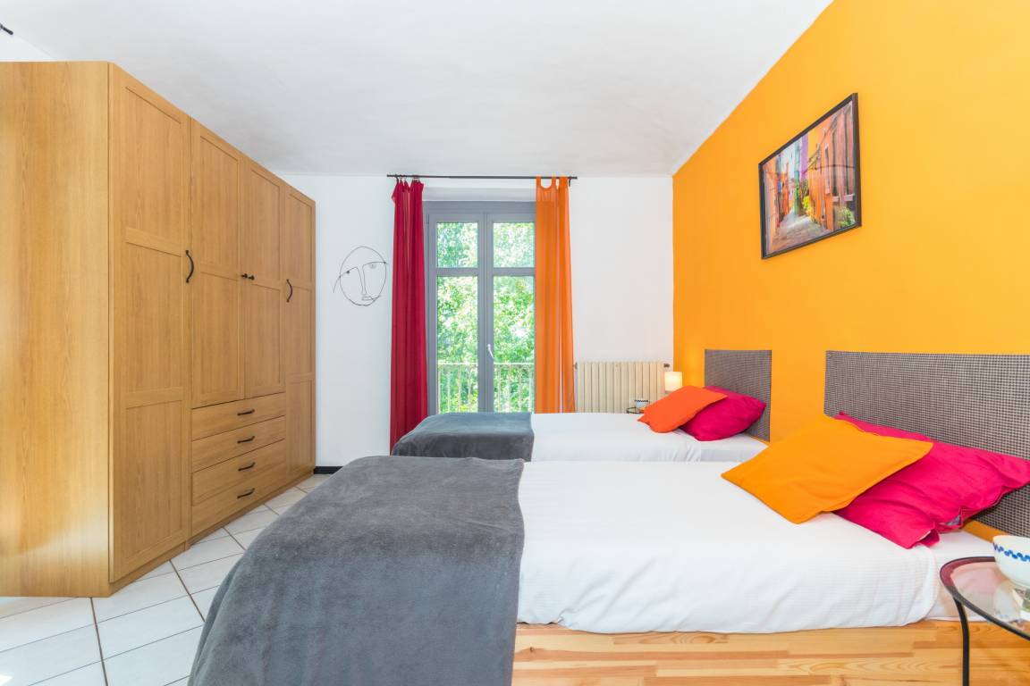 80 M² Apartment ∙ 2 Bedrooms ∙ 6 Guests - Turin
