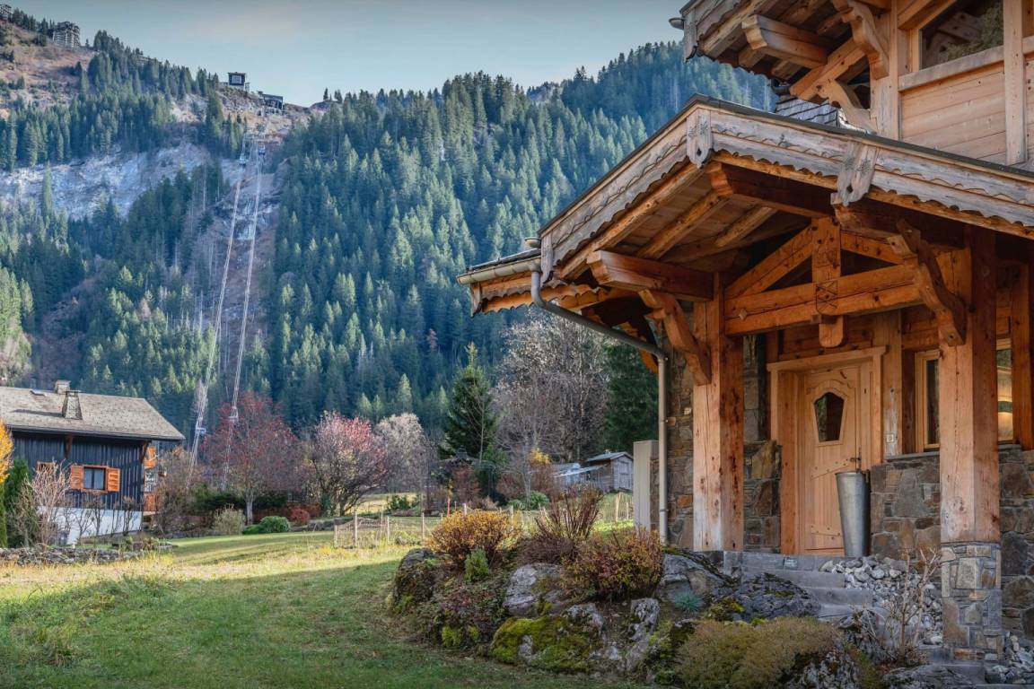 136 M² Chalet ∙ 4 Bedrooms ∙ 7 Guests - Morzine
