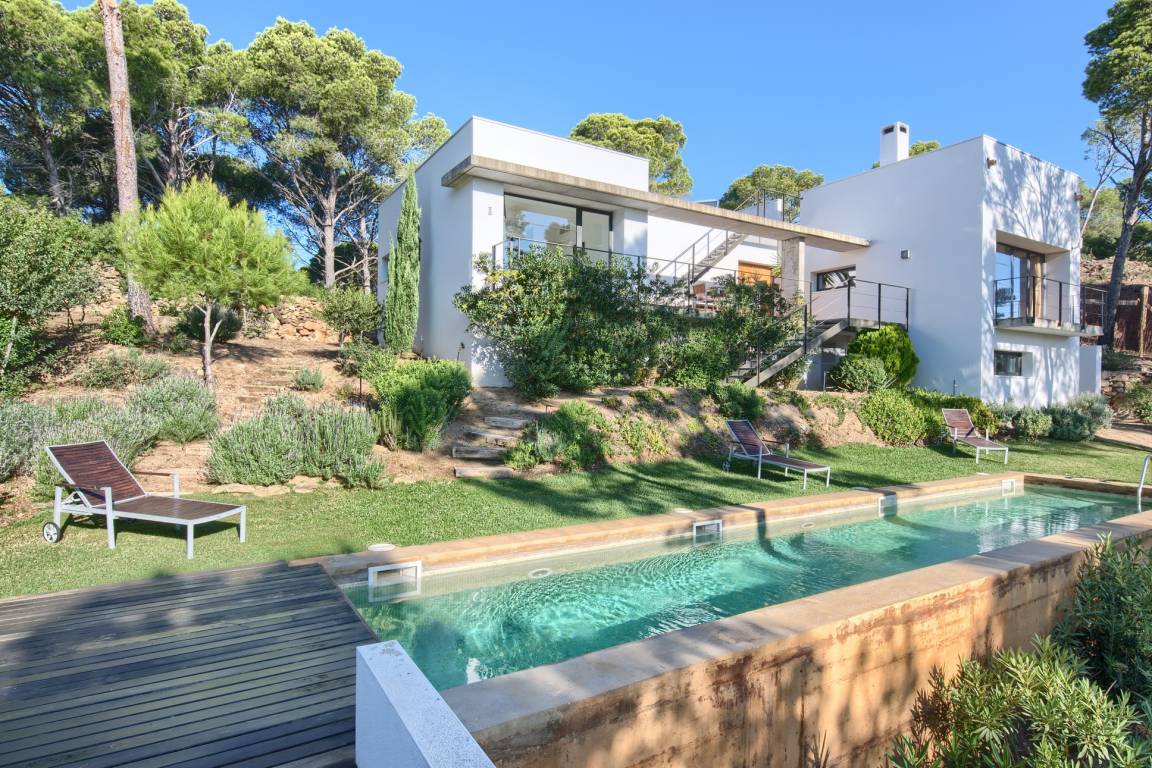 160 M² Villa ∙ 3 Chambres ∙ 6 Personnes - Begur