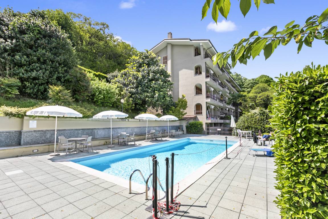 88 M² Apartment ∙ 2 Bedrooms ∙ 4 Guests - Stresa