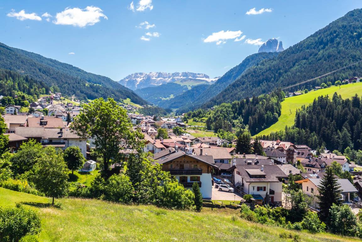 70 M² Ferienwohnung ∙ 1 Schlafzimmer ∙ 5 Gäste - Val Gardena