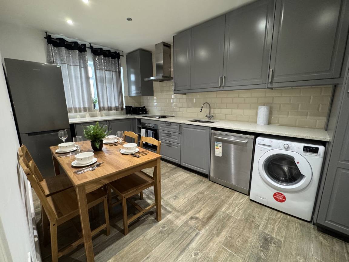 50 M² Apartment ∙ 2 Bedrooms ∙ 5 Guests - Enfield