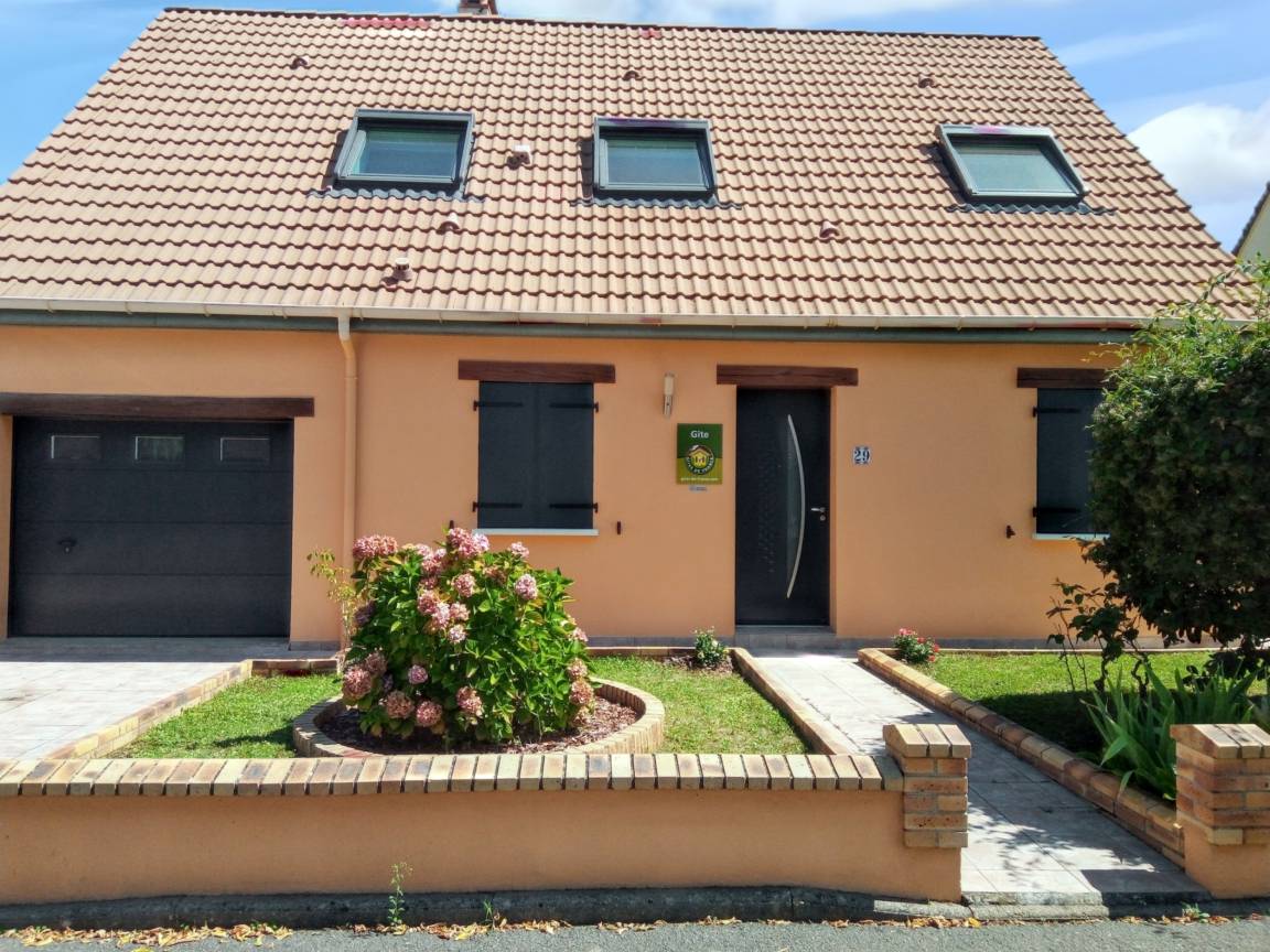 80 M² Casa ∙ 4 Habitaciones ∙ 6 Huéspedes - Le Mans