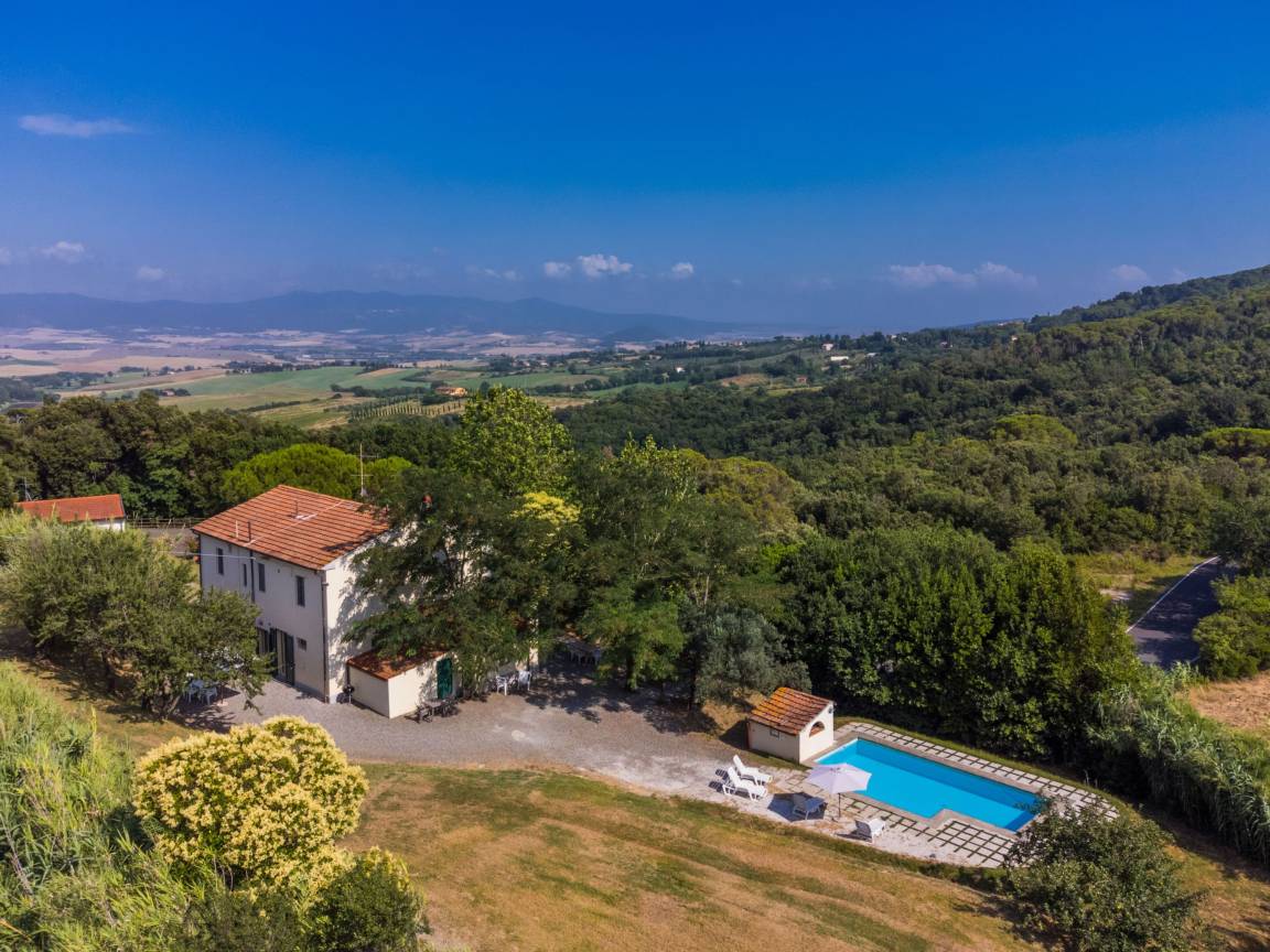 100 M² House ∙ 3 Bedrooms ∙ 7 Guests - Livorno
