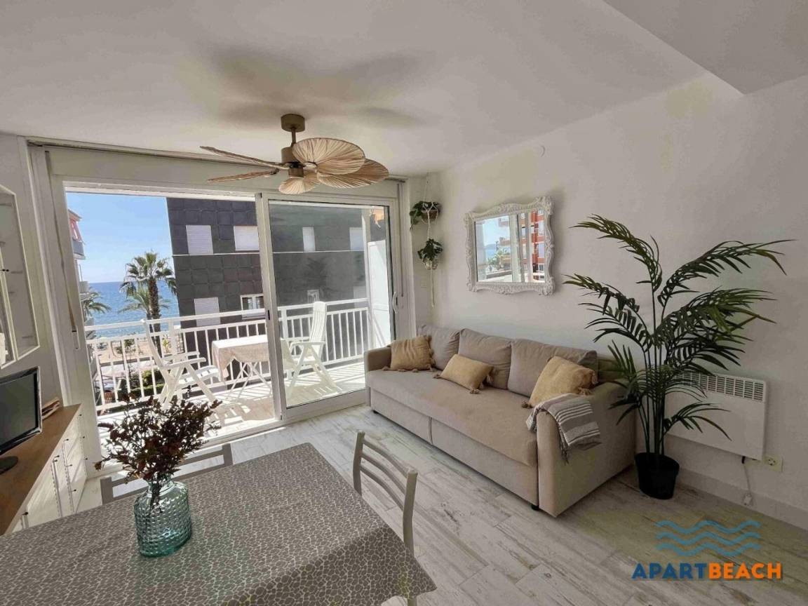 60 M² Apartment ∙ 2 Bedrooms ∙ 6 Guests - Cambrils
