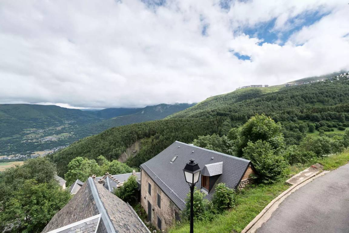 120 M² Chalet ∙ 4 Chambres ∙ 9 Personnes - Saint-Lary-Soulan