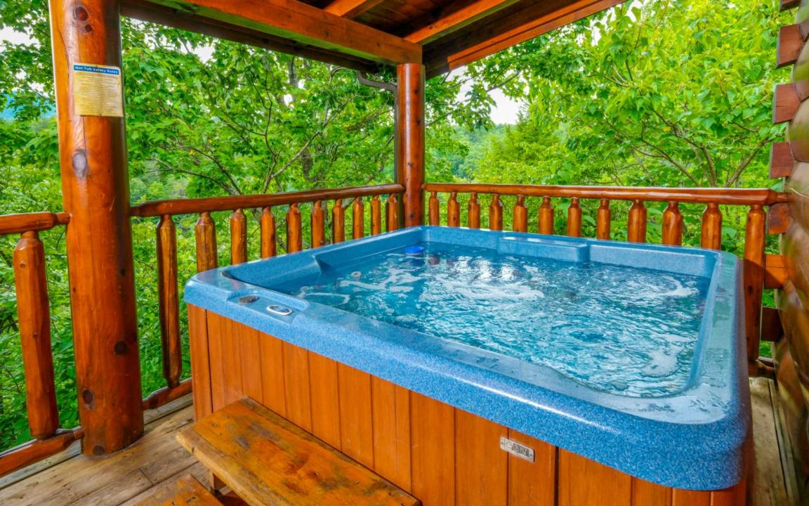 186 M² Cabin ∙ 2 Bedrooms ∙ 8 Guests - Pigeon Forge, TN