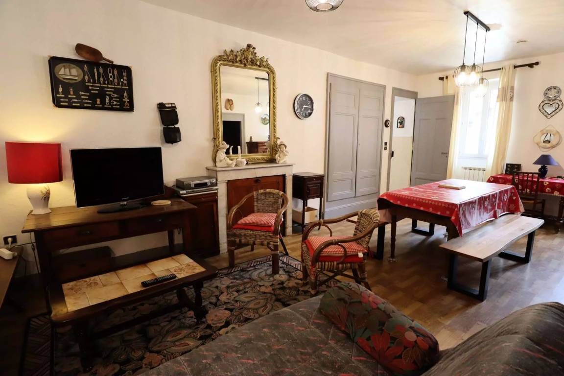 75 M² Appartement ∙ 2 Chambres ∙ 6 Personnes - Arêches
