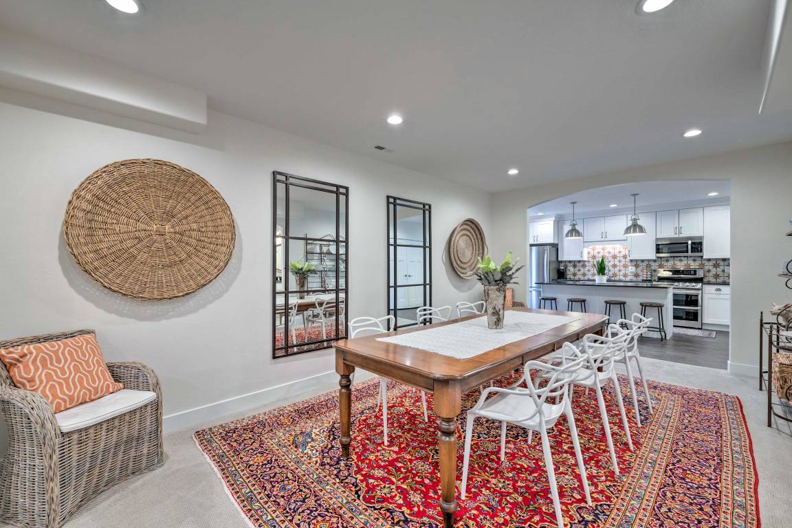 167 M² Apartment ∙ 2 Bedrooms ∙ 4 Guests - South Jordan, UT