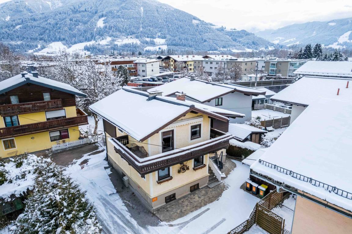 79 M² Apartment ∙ 2 Bedrooms ∙ 6 Guests - Zell am See
