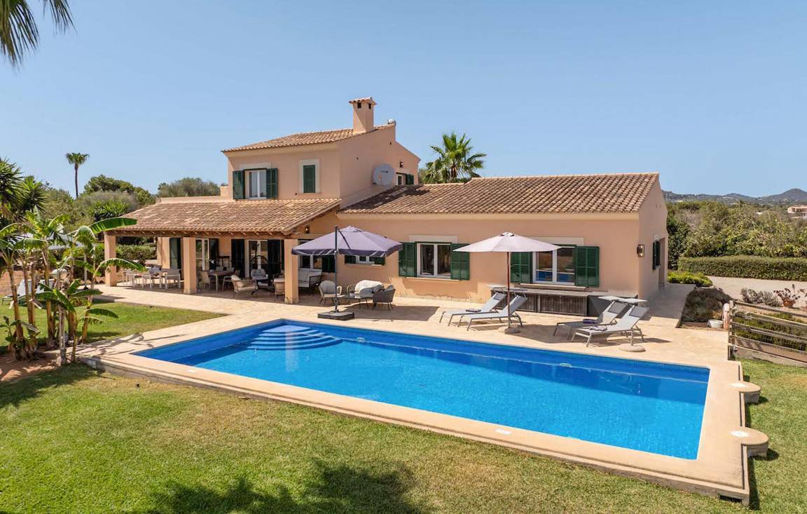 244 M² Ferienhaus ∙ 4 Schlafzimmer ∙ 7 Gäste - Cala d’Or