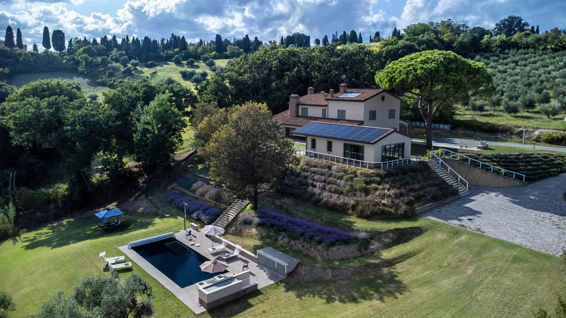 370 M² Villa ∙ 7 Chambres ∙ 13 Personnes - Fano