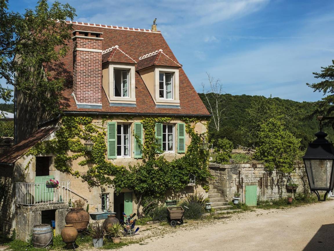 100 M² Cottage ∙ 2 Chambres ∙ 4 Personnes - Nièvre