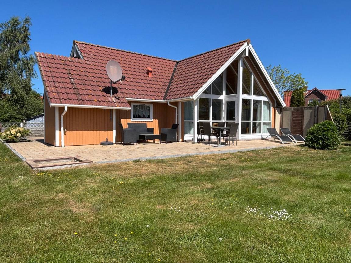 74 M² Ferienhaus ∙ 2 Schlafzimmer ∙ 4 Gäste - Wisch