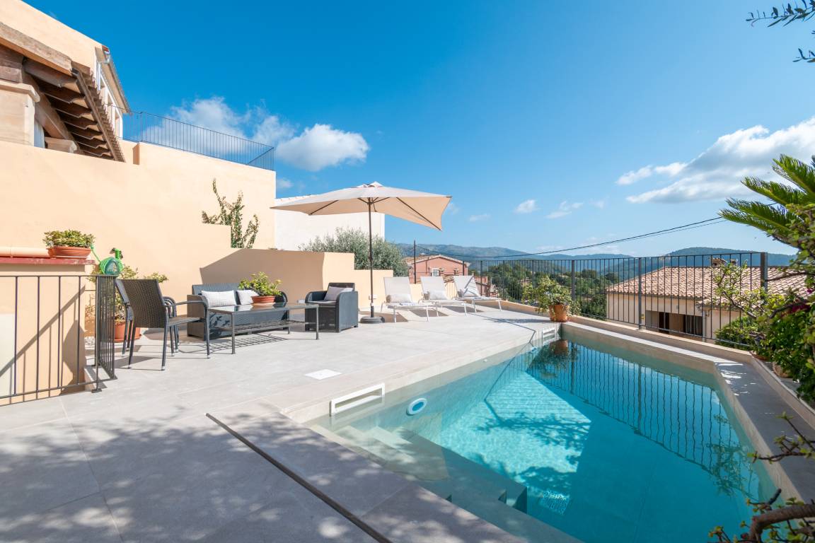140 M² Apartamento ∙ 4 Quartos ∙ 6 Hóspedes - Inca
