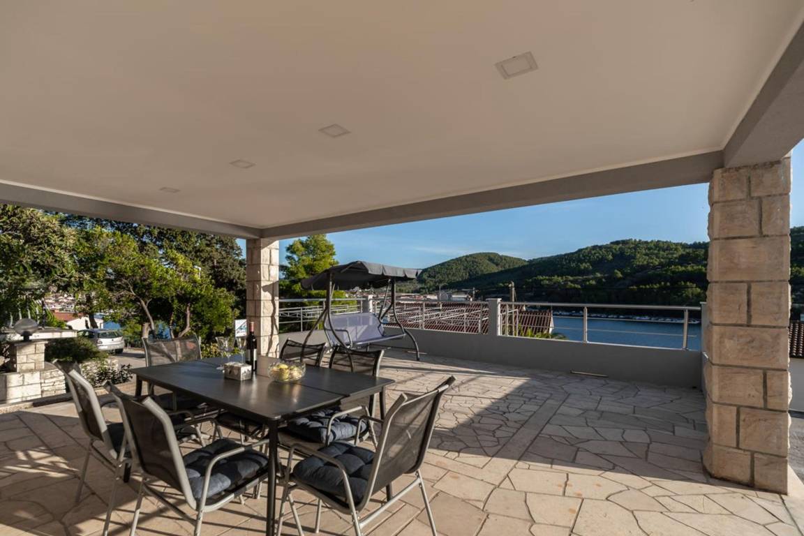70 M² Apartment ∙ 2 Bedrooms ∙ 5 Guests - Vela Luka