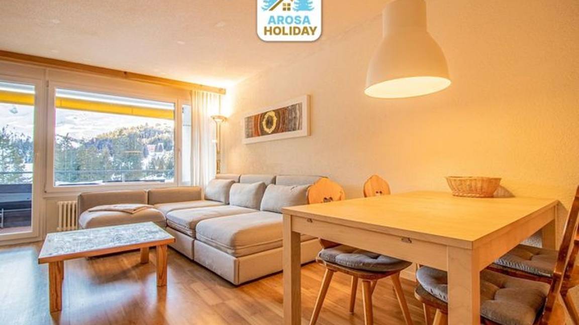 60 M² Huoneisto ∙ 1 Makuuhuone ∙ 4 Vierasta - Chur