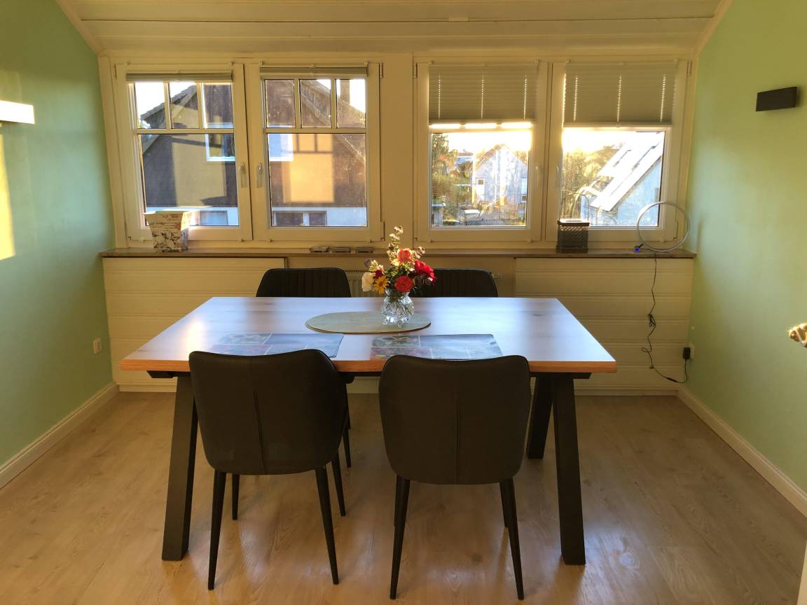 76 M² Ferienwohnung ∙ 2 Schlafzimmer ∙ 4 Gäste - Barsinghausen