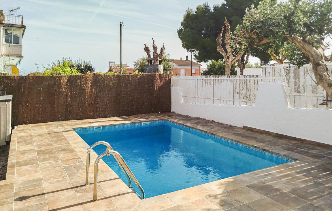 135 M² Casa ∙ 4 Habitaciones ∙ 6 Huéspedes - Roda de Bará