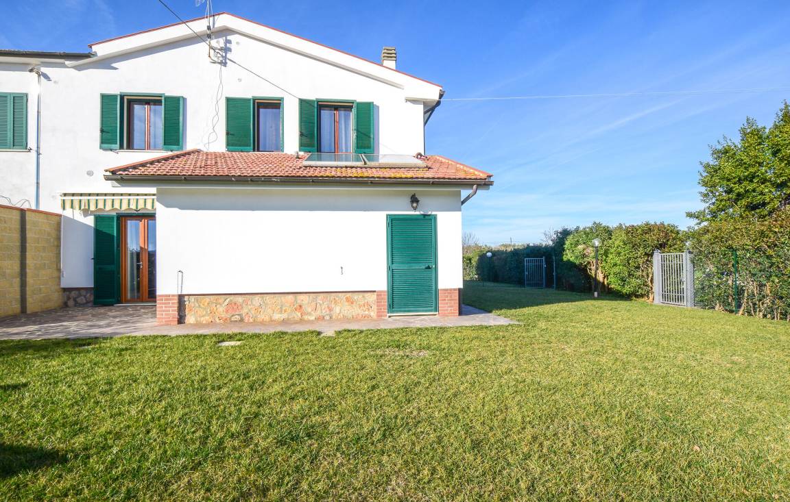 150 M² Maisonette ∙ 4 Bedrooms ∙ 8 Guests - Capalbio