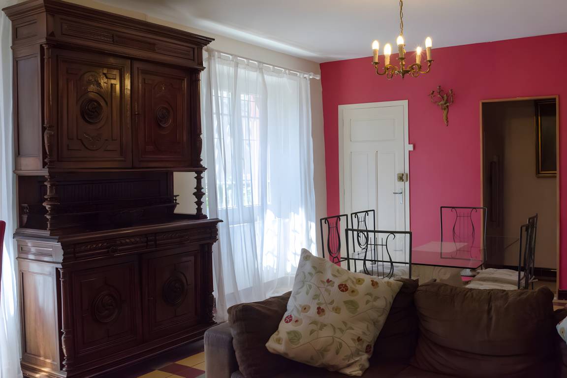 100 M² Apartment ∙ 1 Bedroom ∙ 6 Guests - Alès