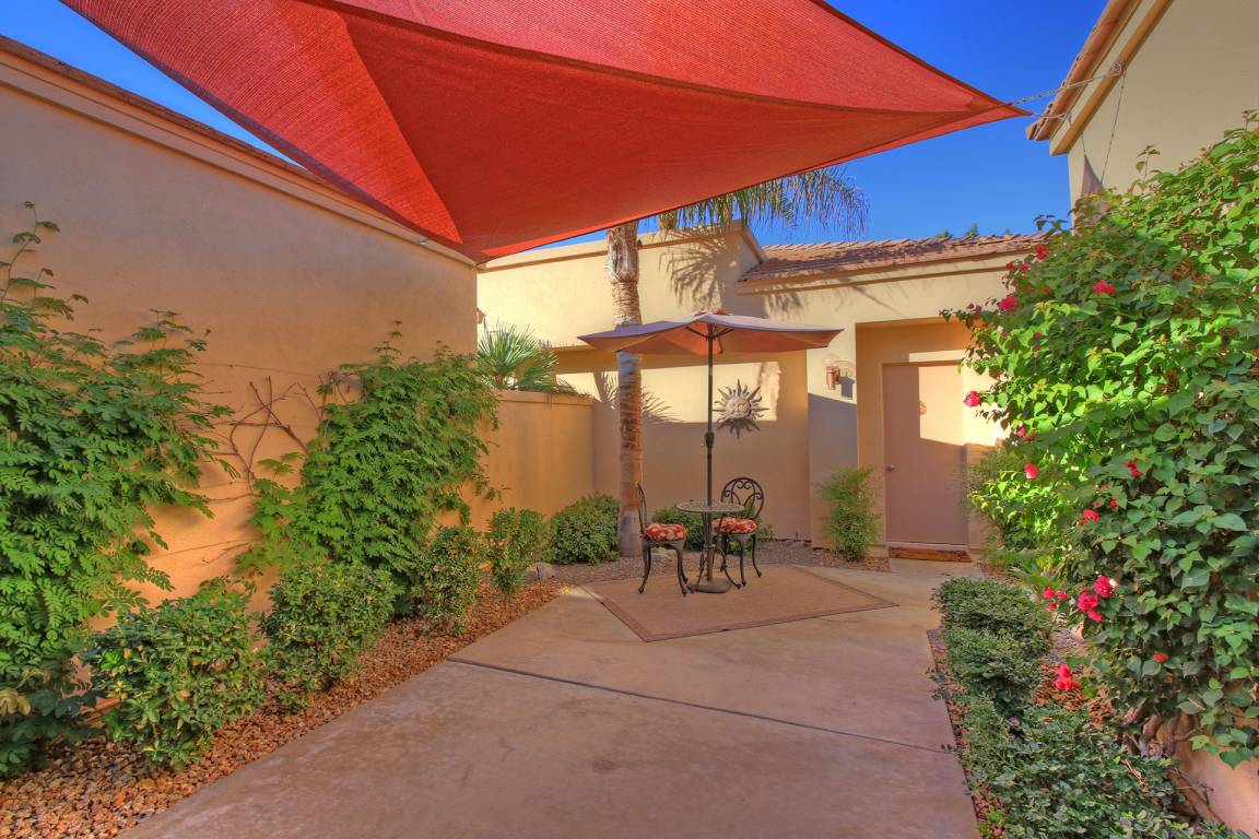 121 M² House ∙ 2 Bedrooms ∙ 4 Guests - Coachella, CA