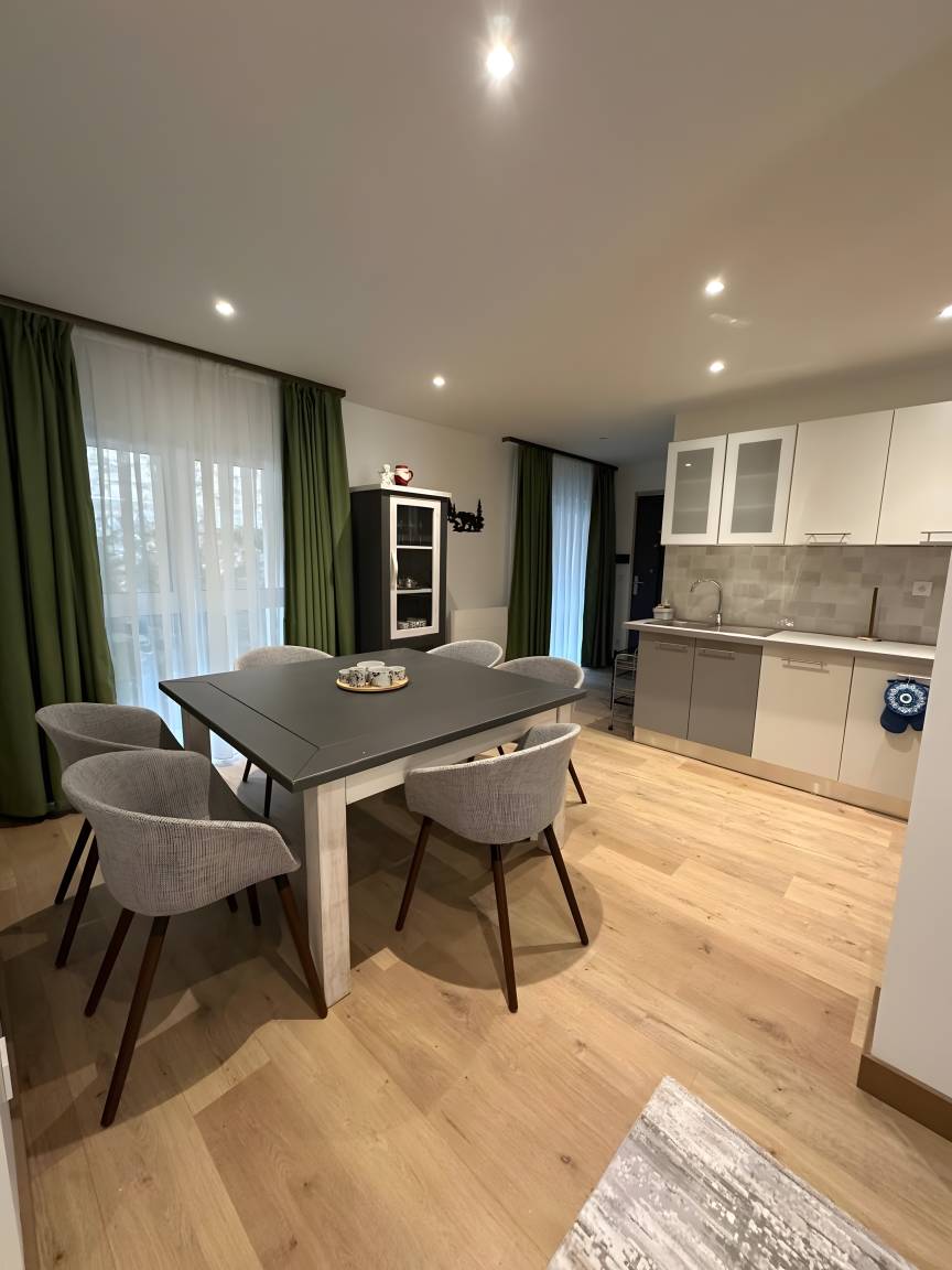 70 M² Appartement ∙ 3 Chambres ∙ 8 Personnes - Brides-les-Bains