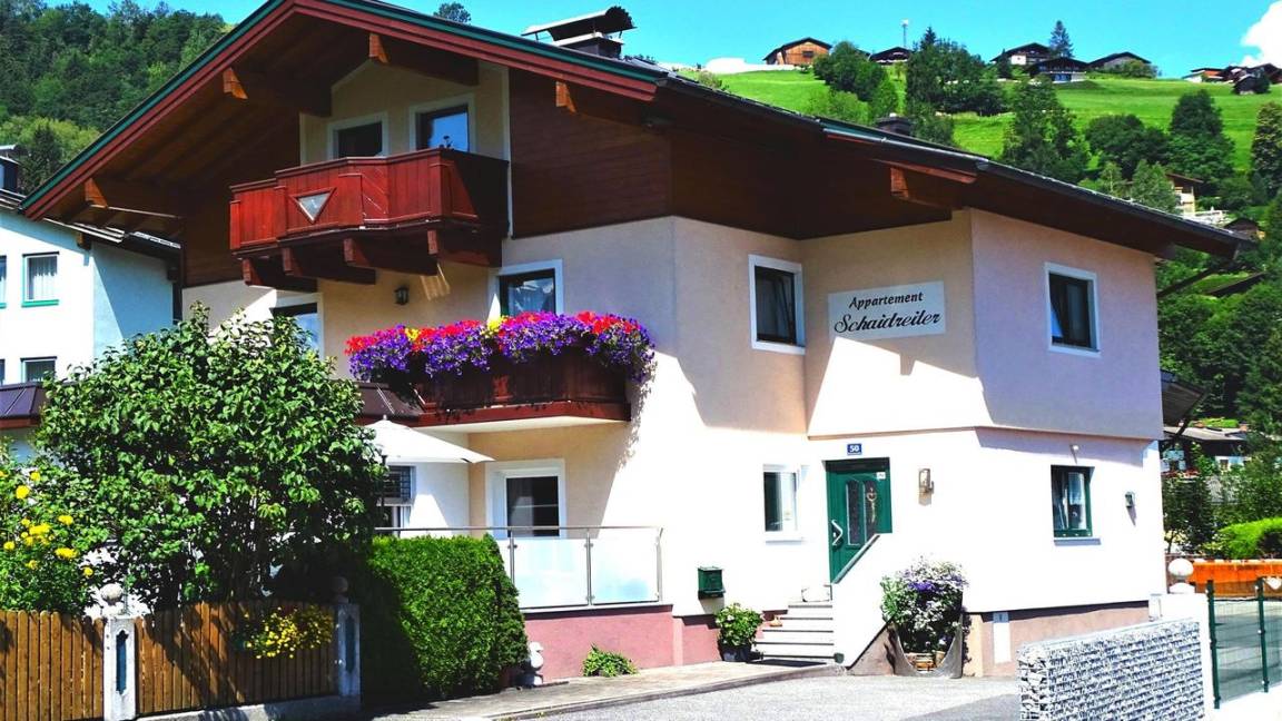 120 M² Apartment ∙ 3 Bedrooms ∙ 6 Guests - Kaprun