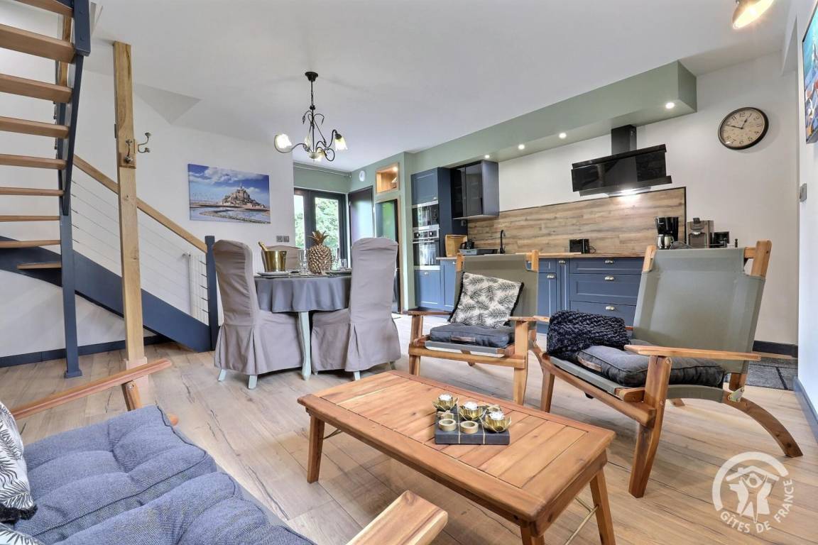 56 M² Gîte ∙ 2 Chambres ∙ 4 Personnes - Pontorson