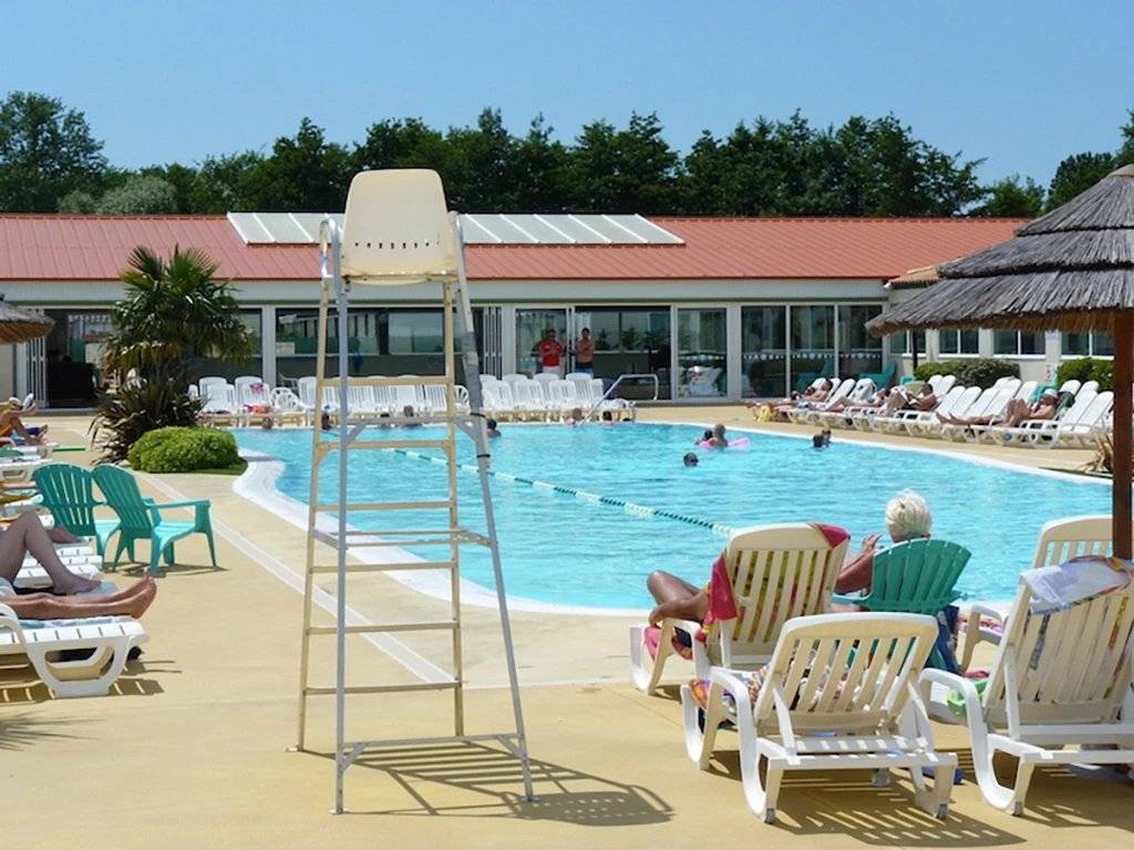 35 M² Camping ∙ 2 Bedrooms ∙ 6 Guests - La Palmyre