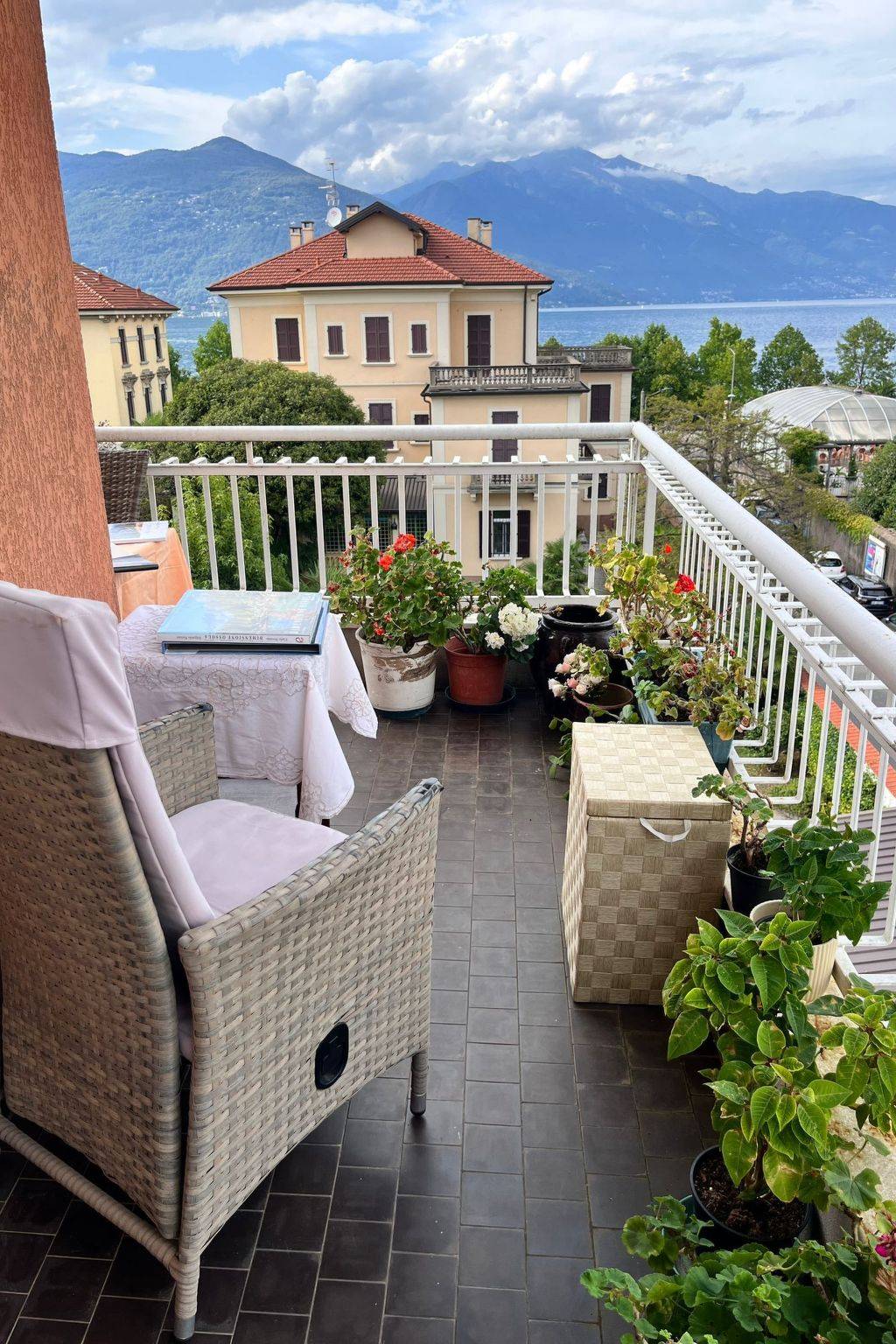 160 M² Apartamento ∙ 3 Habitaciones ∙ 4 Huéspedes - Cannobio