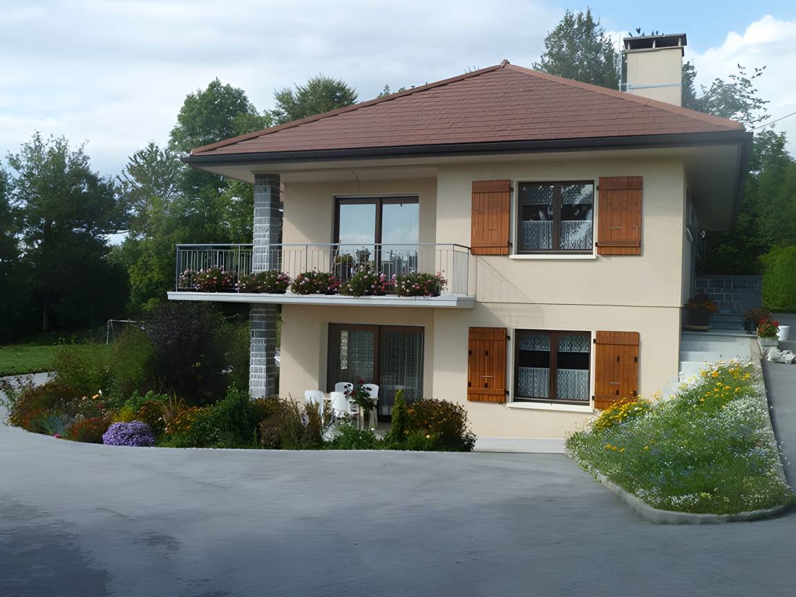70 M² Maison De Vacances ∙ 2 Chambres ∙ 4 Personnes - Cernex