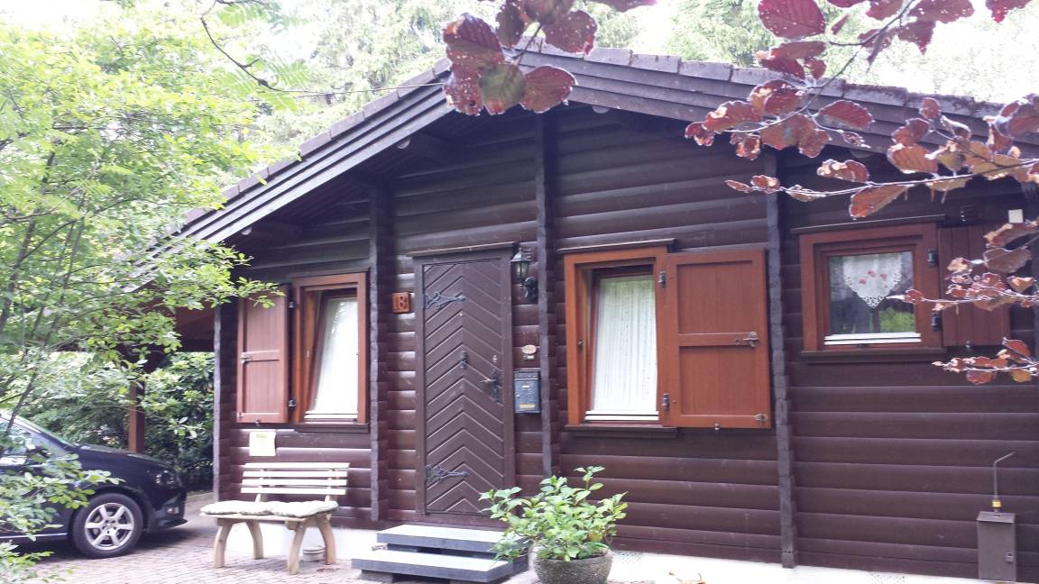 85 M² Ferienhaus ∙ 3 Schlafzimmer ∙ 6 Gäste - Bromskirchen