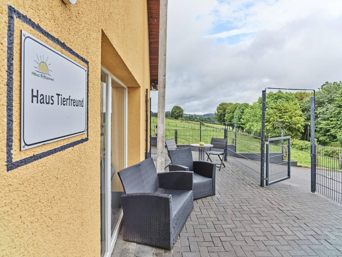 80 M² Ferienhaus ∙ 1 Schlafzimmer ∙ 5 Gäste - Hellenthal