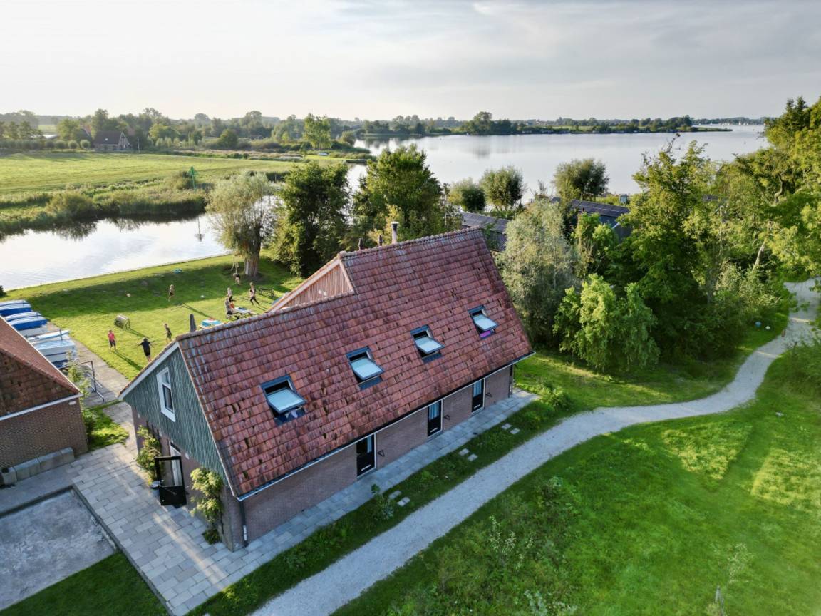 Ferienhaus ∙ 9 Schlafzimmer ∙ 40 Gäste - Heerenveen
