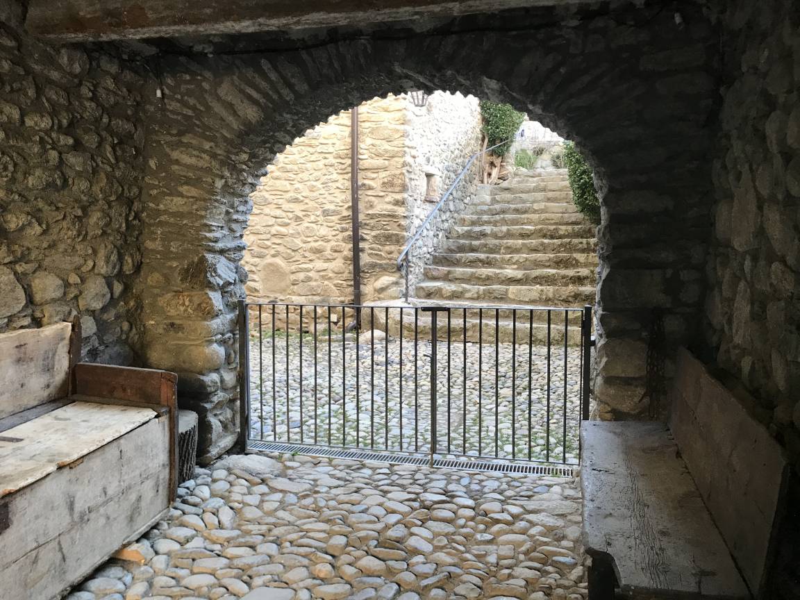 75 M² Castillo ∙ 2 Habitaciones ∙ 4 Huéspedes - Benasque