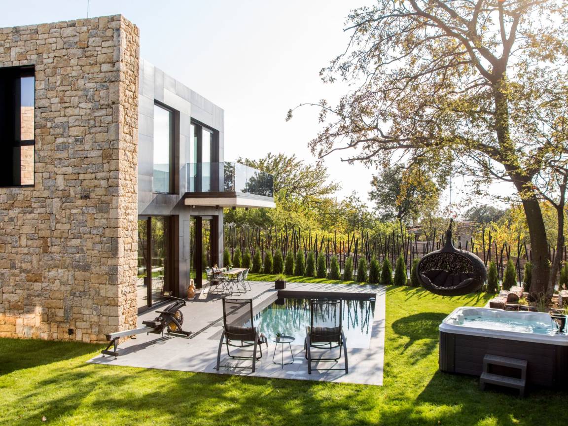 240 M² House ∙ 3 Bedrooms ∙ 3 Guests - Varna