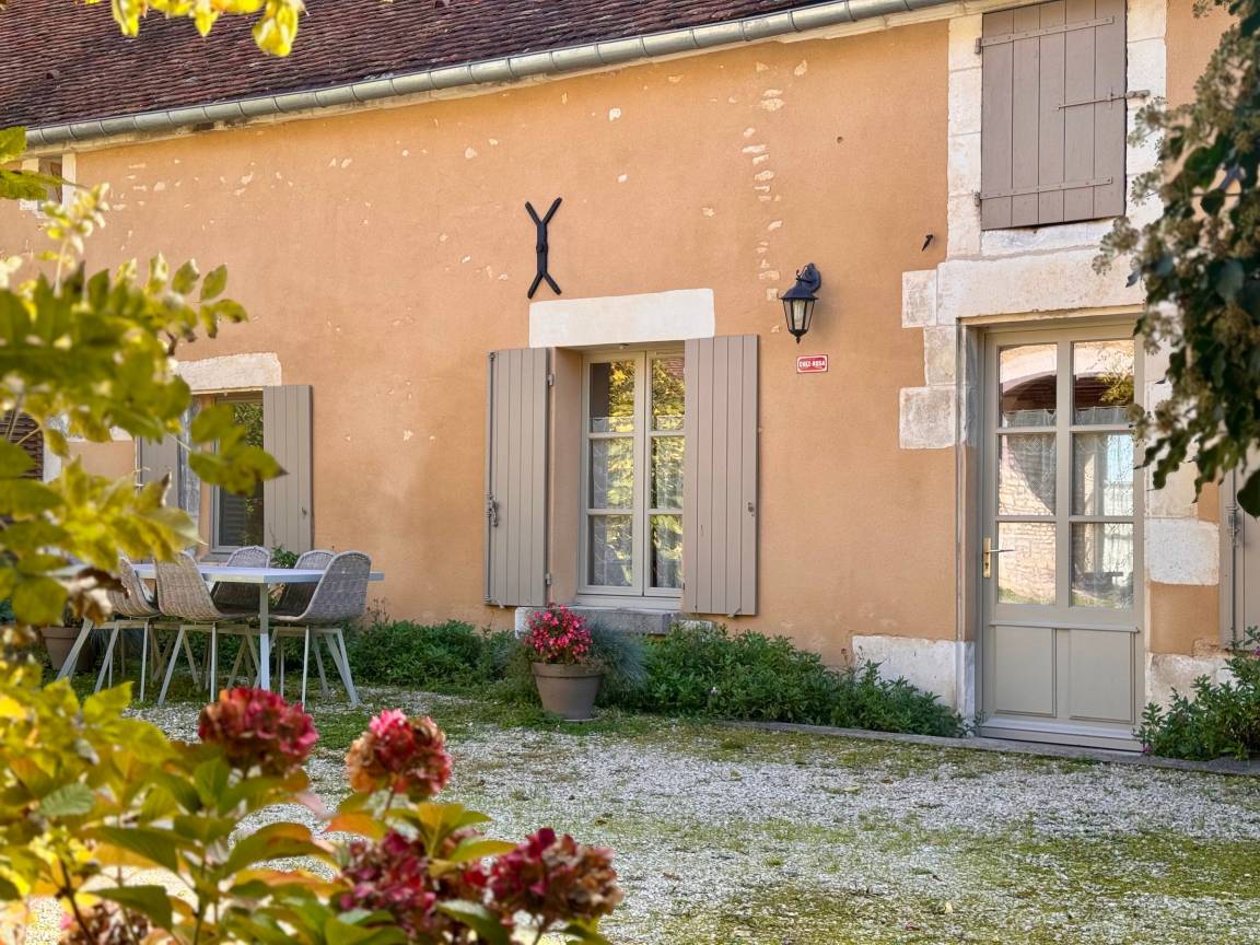 80 M² Cottage ∙ 2 Chambres ∙ 4 Personnes - Yonne