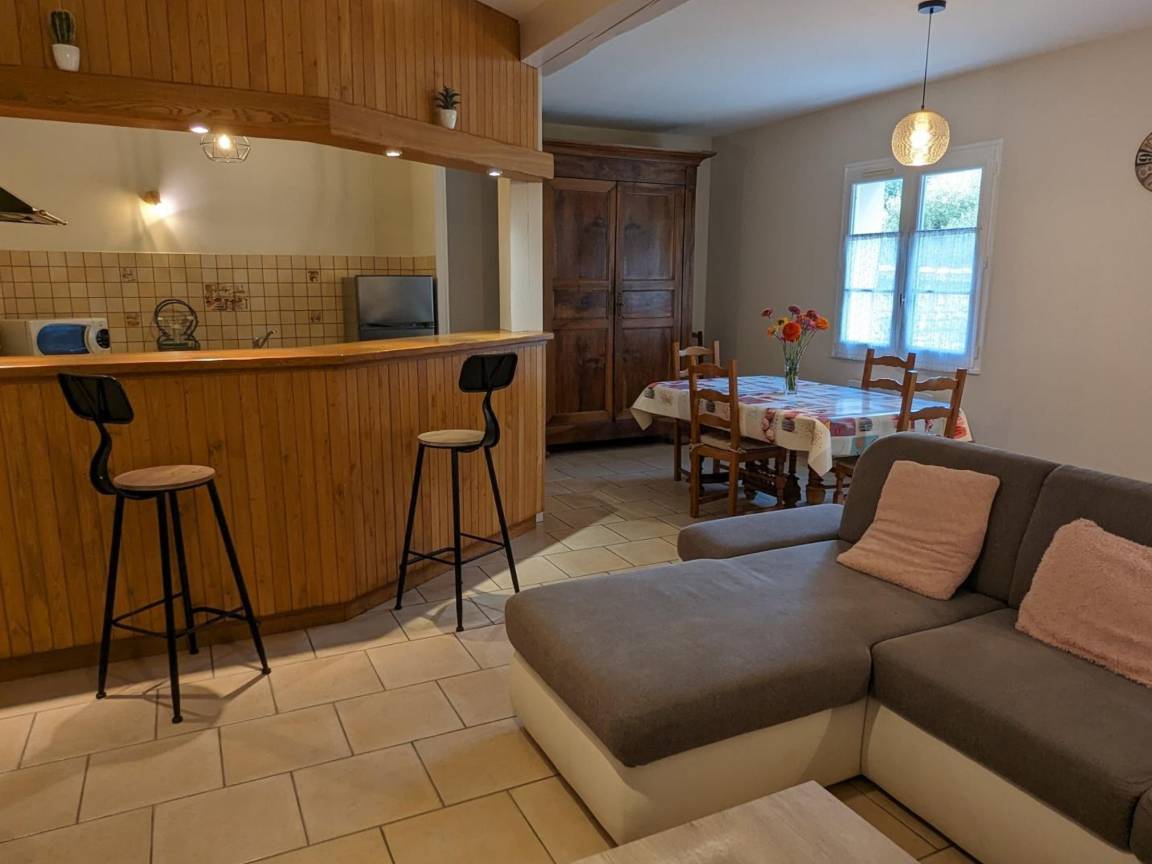 100 M² Cottage ∙ 2 Chambres ∙ 6 Personnes - Angoulême