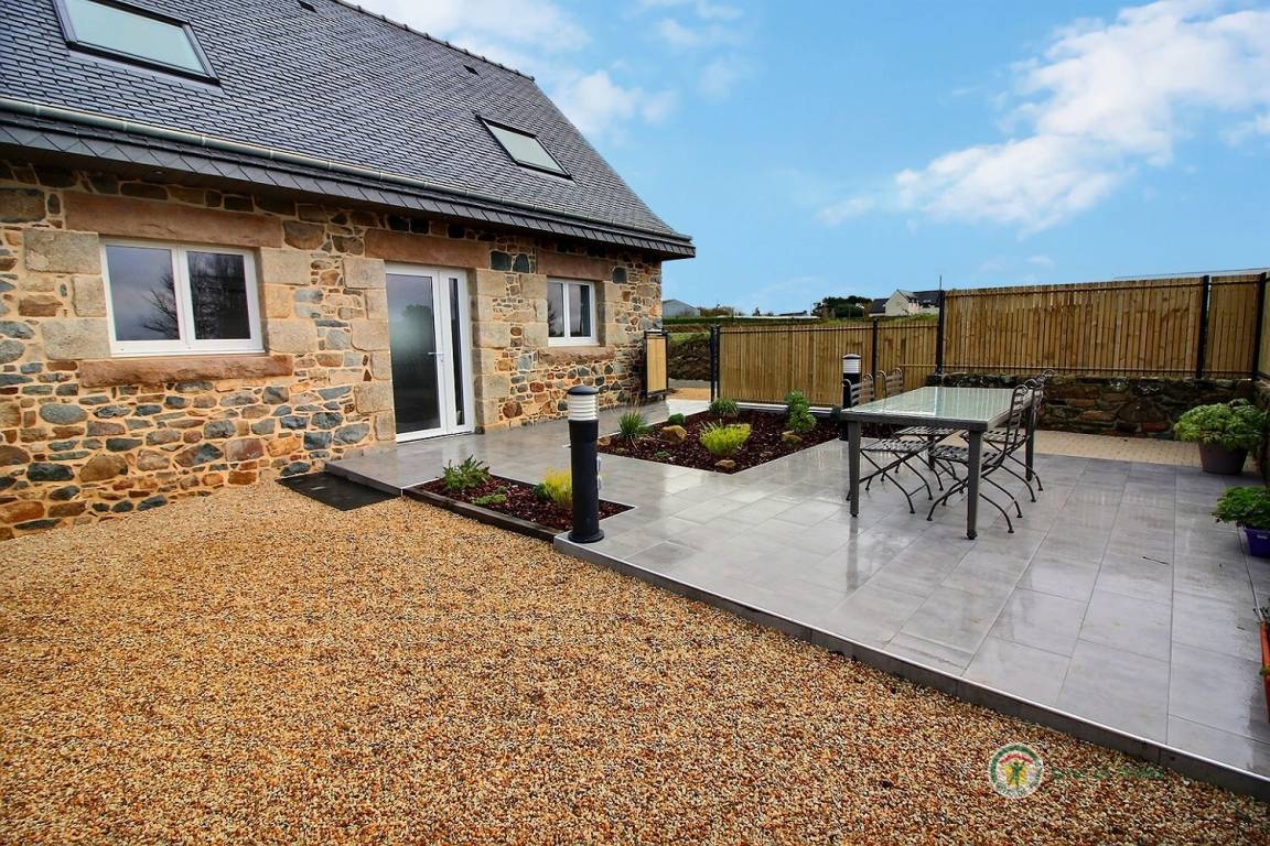 67 M² Gîte ∙ 2 Chambres ∙ 4 Personnes - Plougrescant