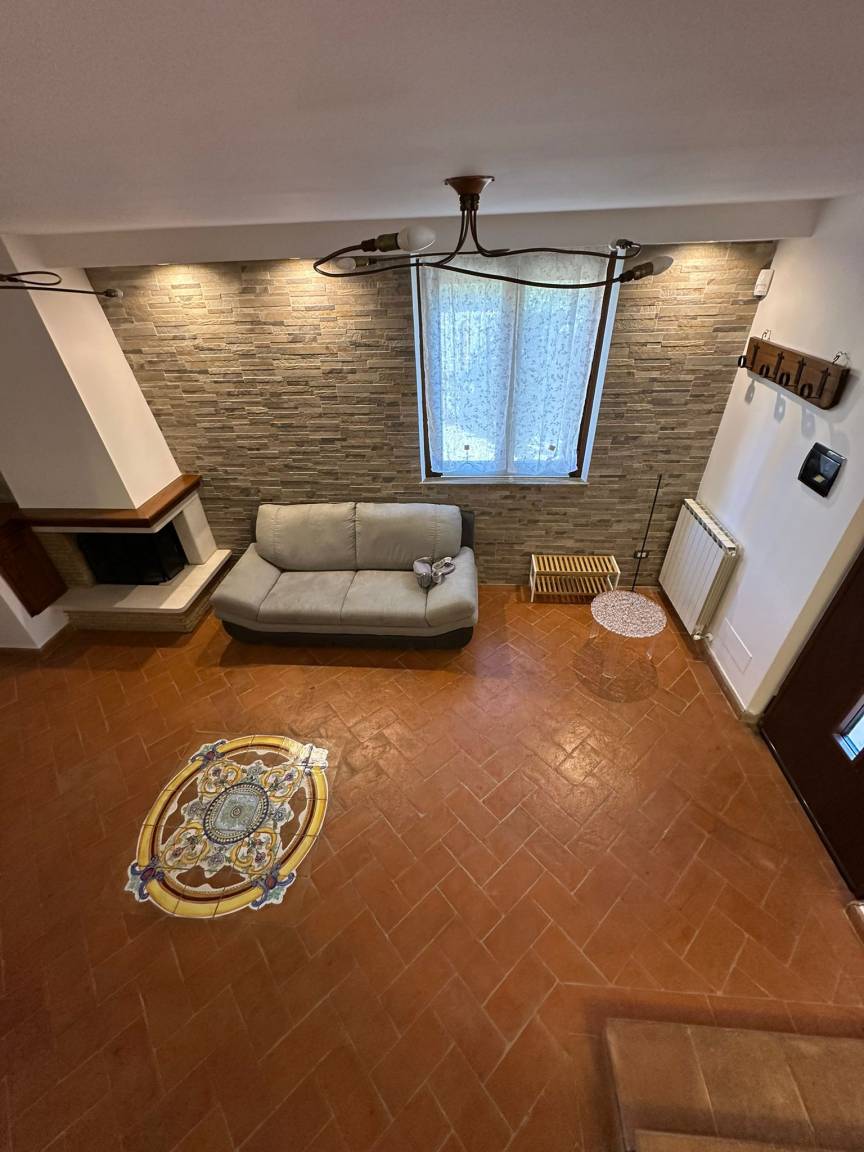 120 M² House ∙ 2 Bedrooms ∙ 5 Guests - Castiglione del Lago